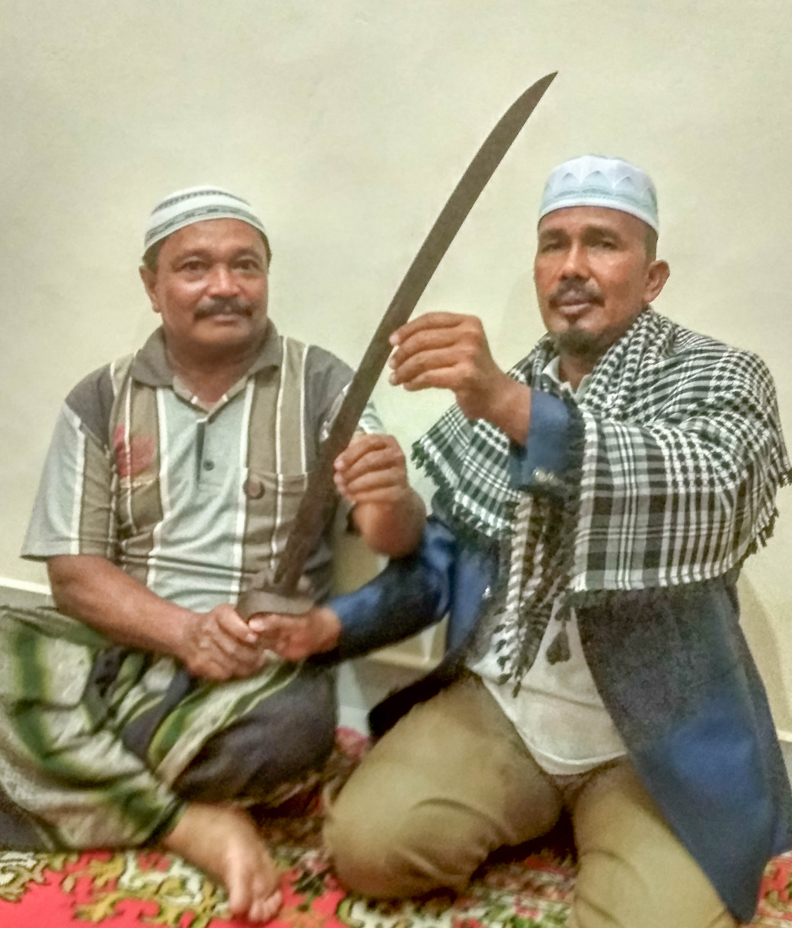 Mengenal Sosok Teungku Chiek Dirundeng Karya Dr. H. Syamsuar, M. Ag